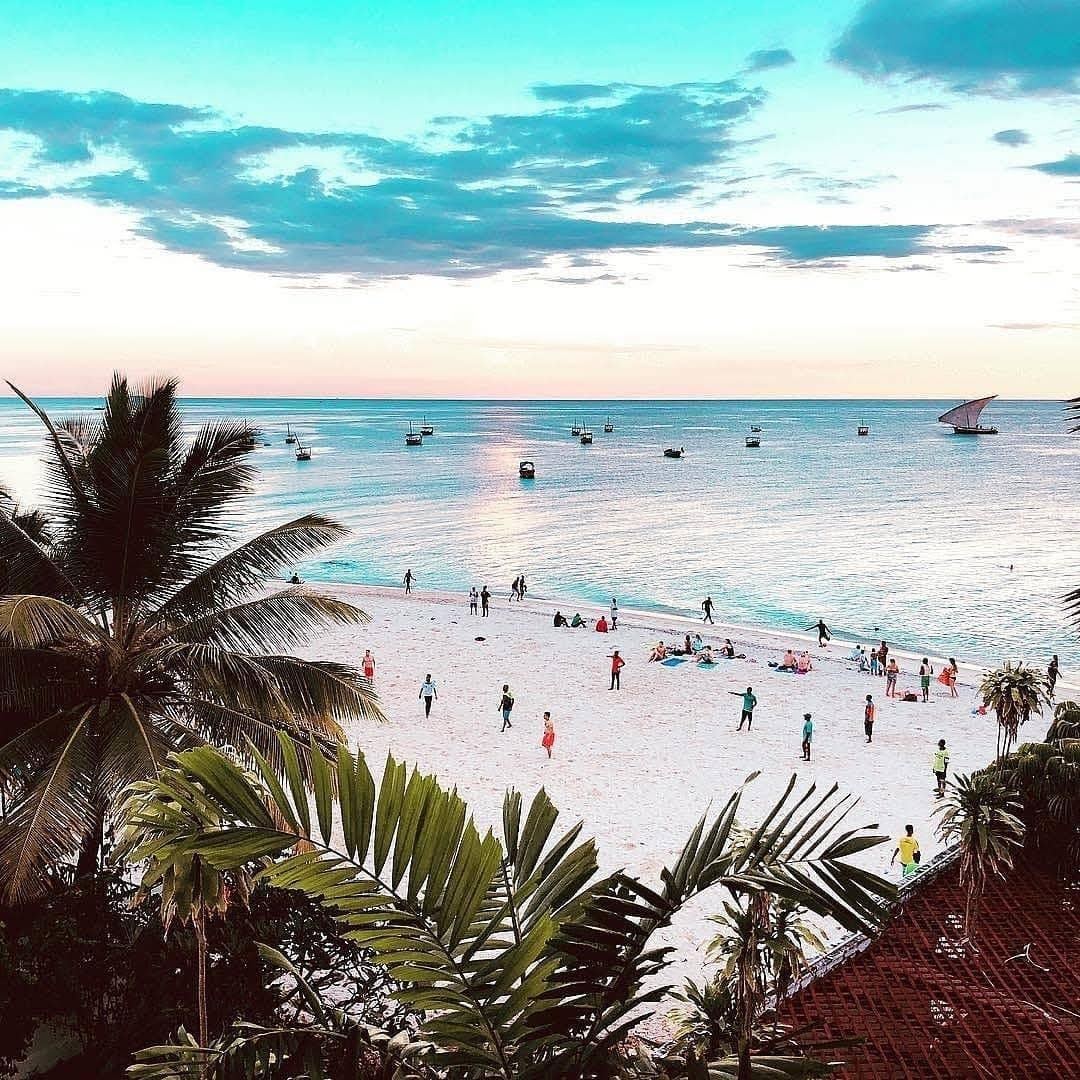 Home || Venny Travels